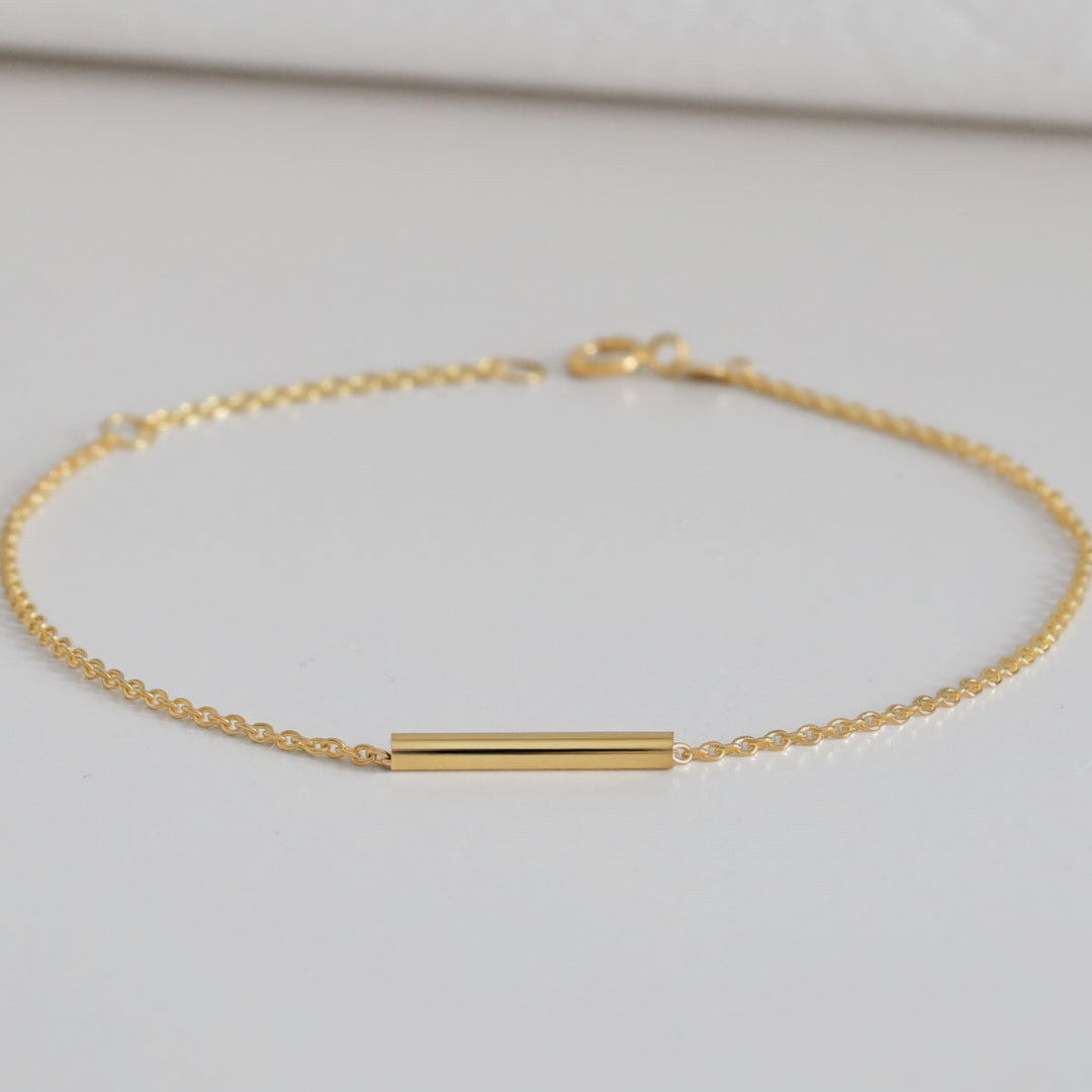 18ct Yellow Gold T Bar Bracelet Auric Jewellery