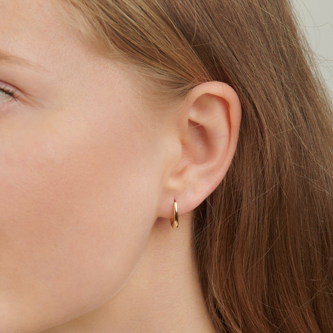 18ct Yellow Gold Small Thin Hoop Earrings | Auric Jewellery
