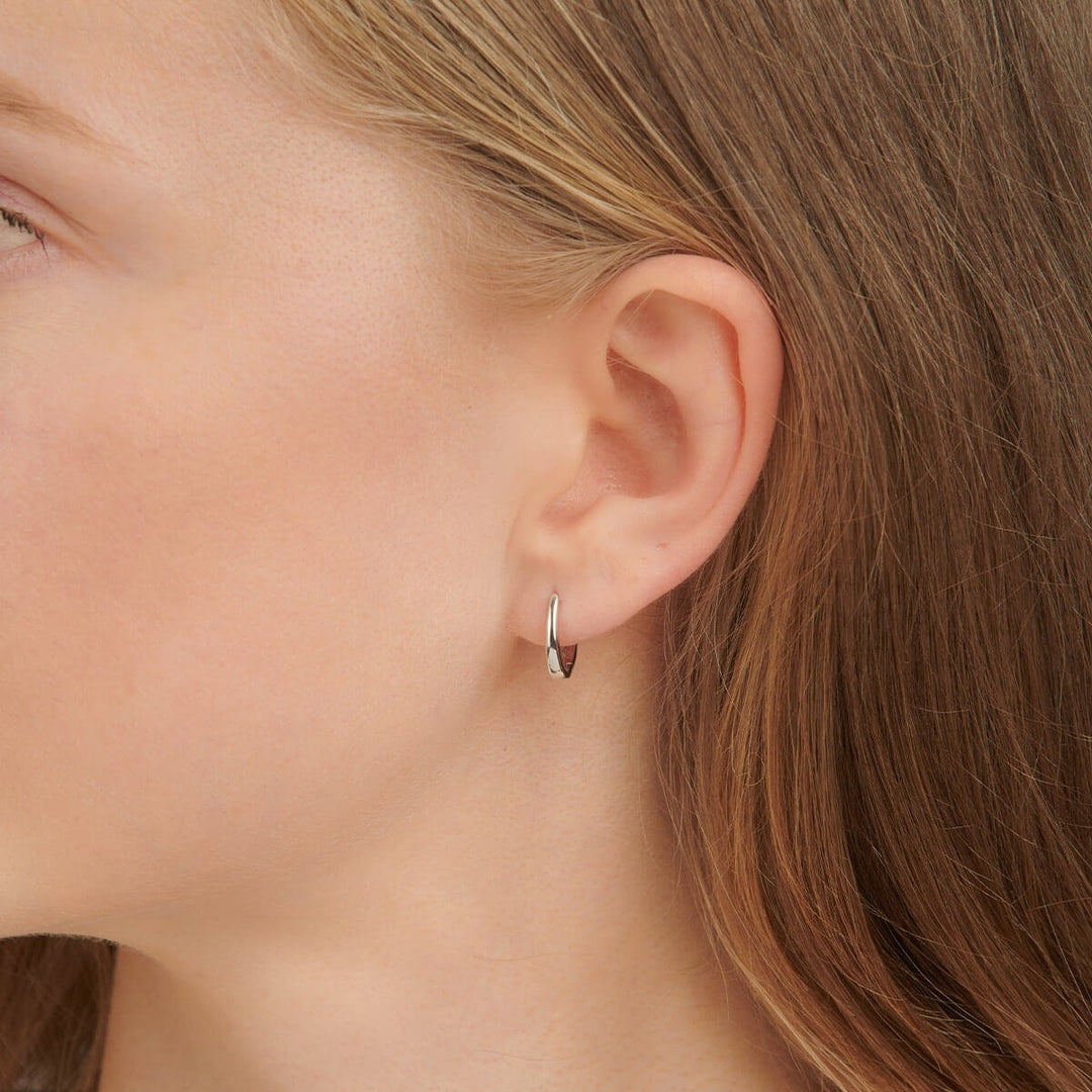 18ct White Gold Small Thin Hoop Earrings | Auric Jewellery